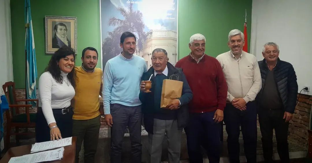 Reconocimiento al Concejal MC Julio Rivas, al conmemorarse 40 años ...